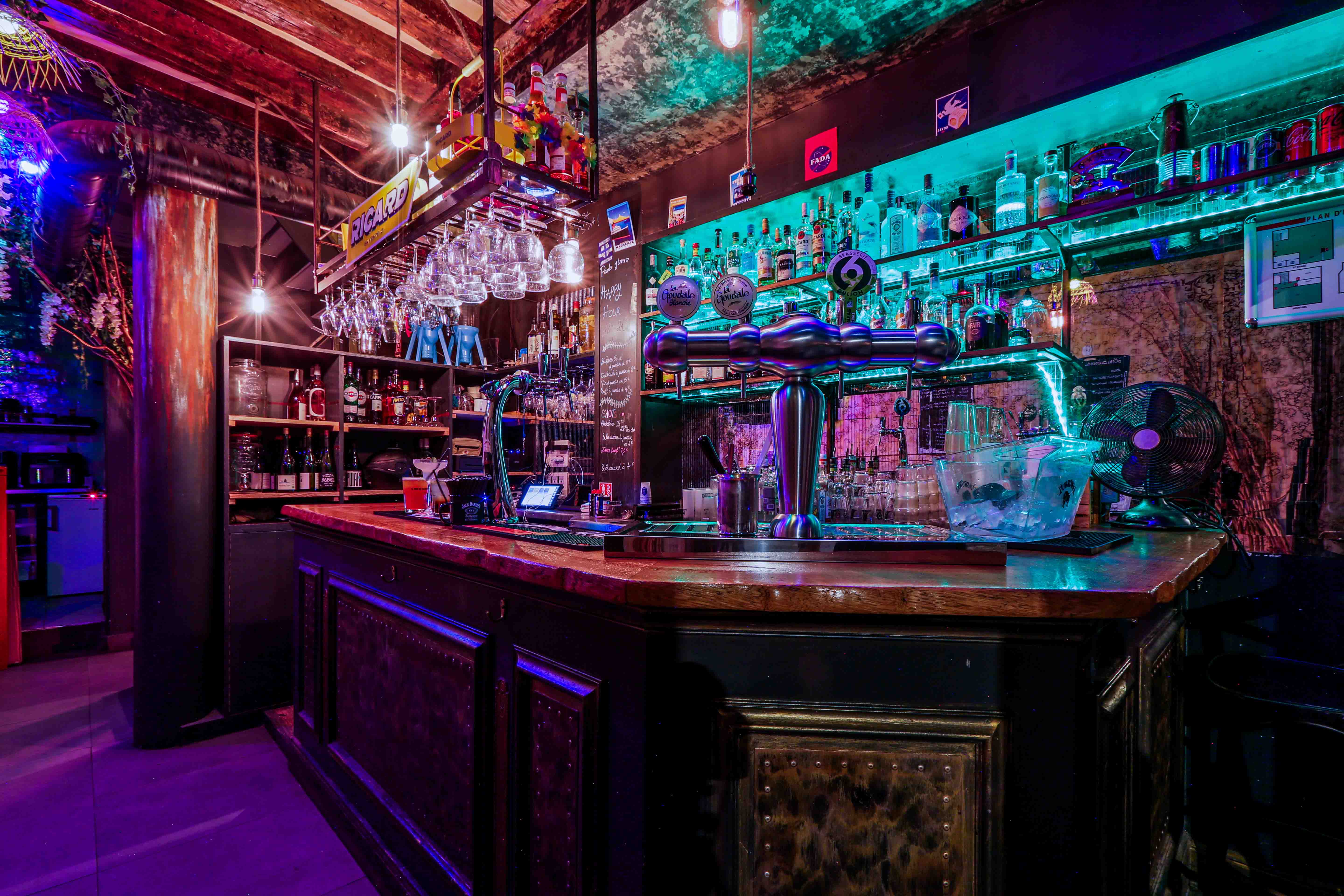 Le Fada - Bar convivial à Châtelet